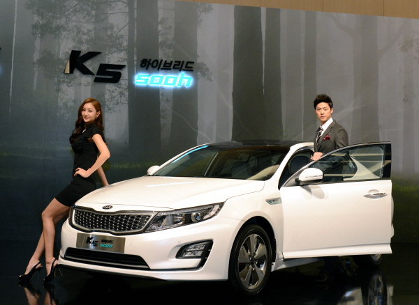 기아자동차, 'K7 하이브리드 700h' 'K5 하이브리드 500h' 라인업 확대